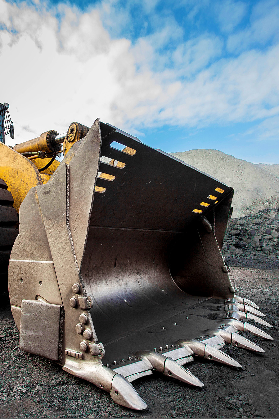 Seven Roads Group – CAT Surplus Parts Dealer